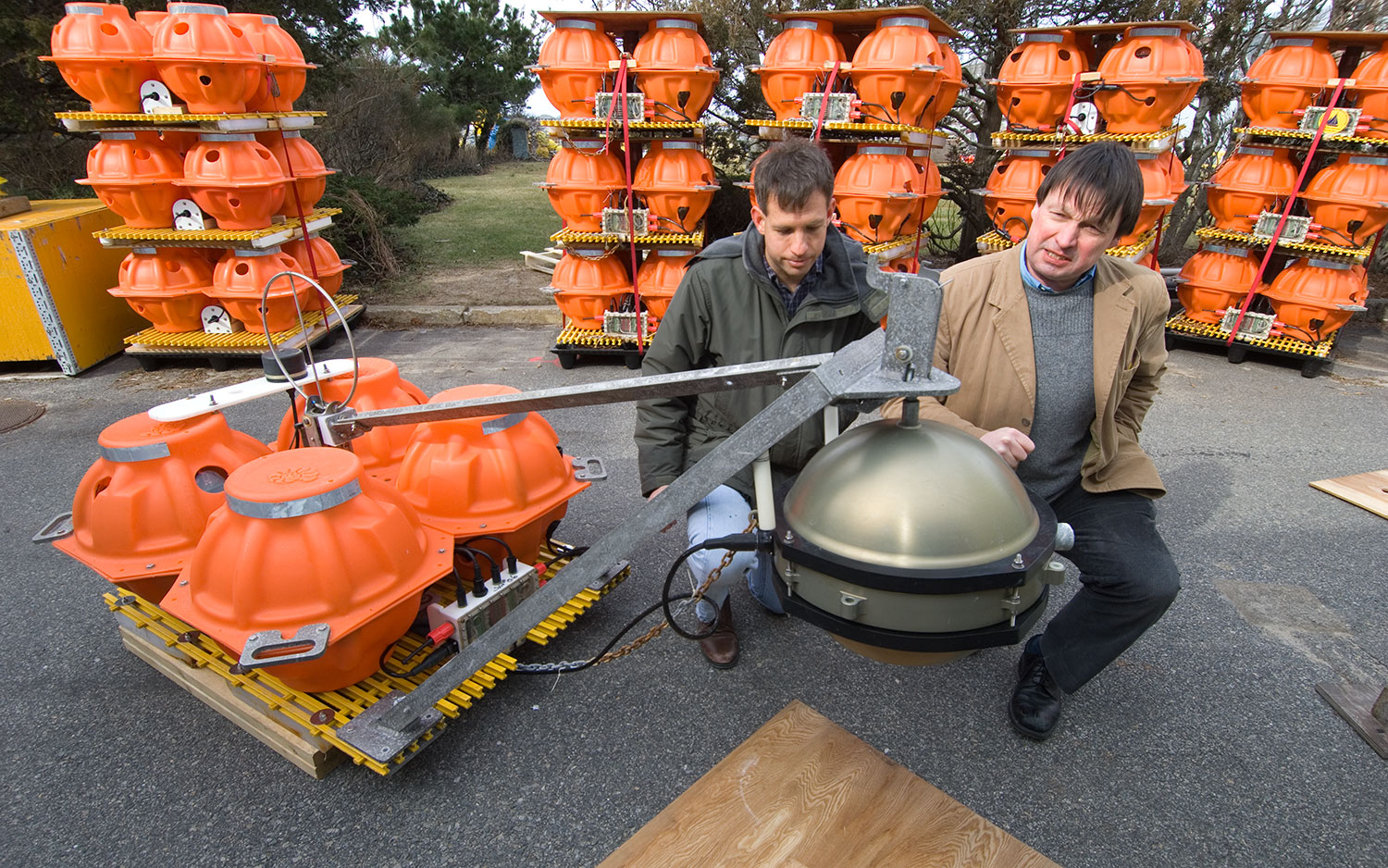 What is an OBS? – WHOI Ocean Bottom Seismograph Laboratory