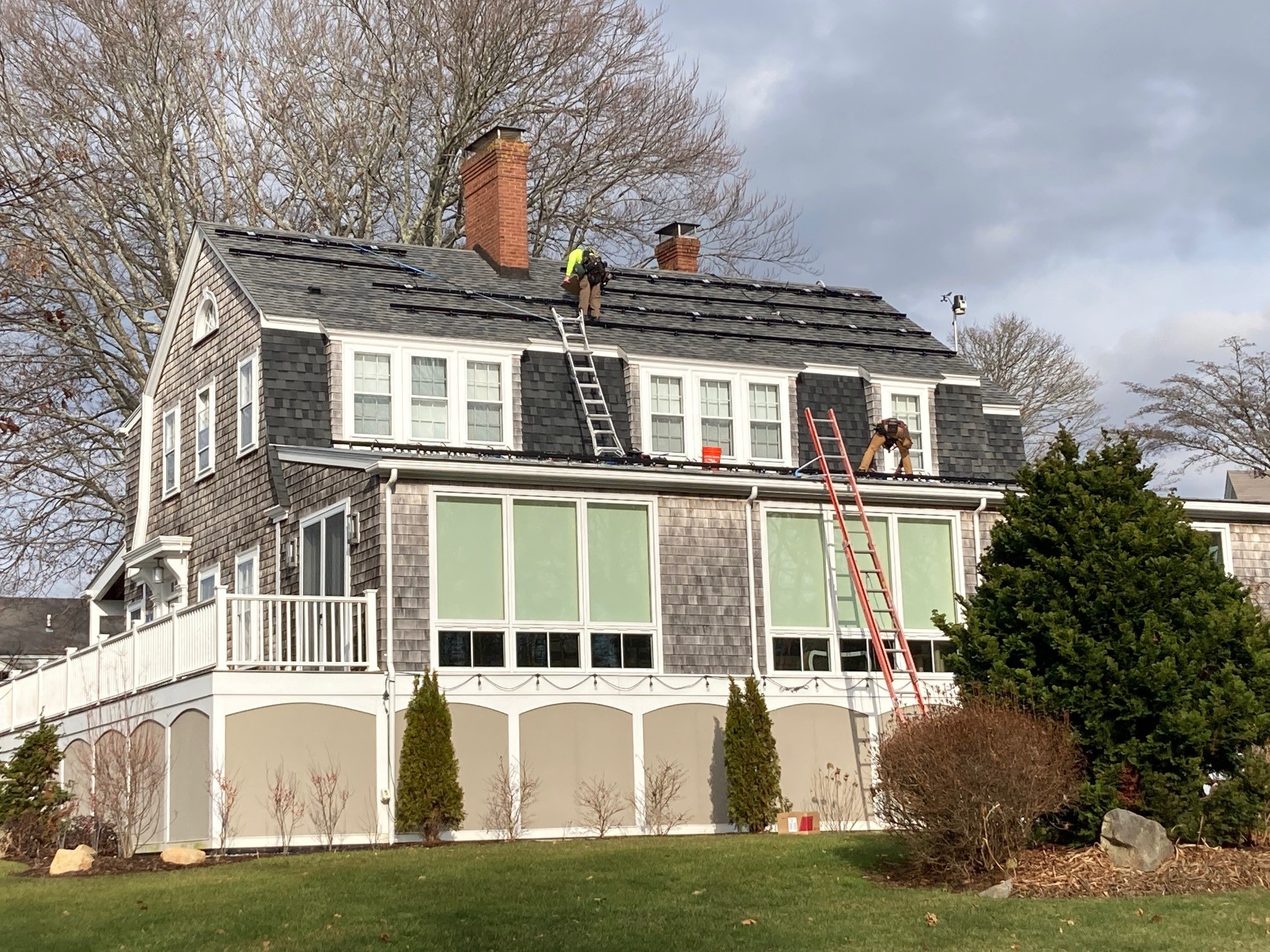 Solar Panels Installed on Meteor House – Sustainability Task Force